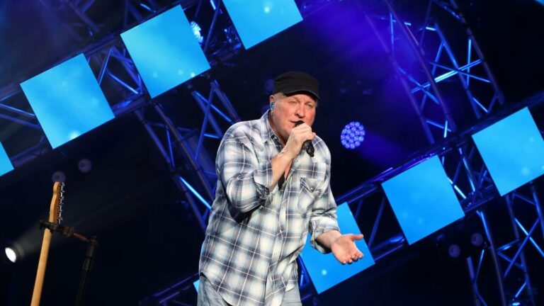 Best 90s Country Singers - 53 Artists and Bands to Know About ...